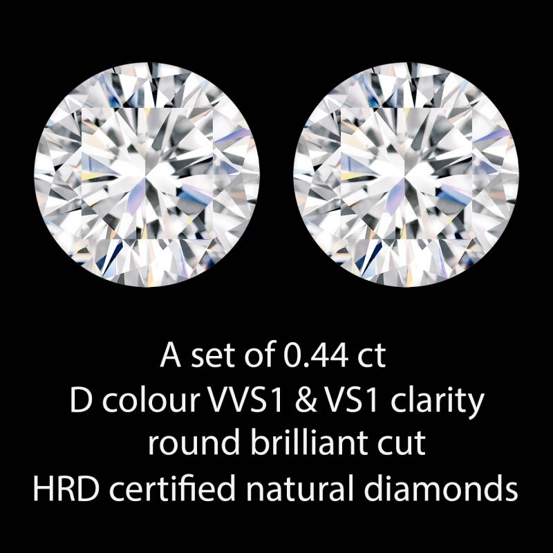 a-perfect-matching-set-d-colour-vvs1-vs1-brilliant-cut-natural-diamonds ...