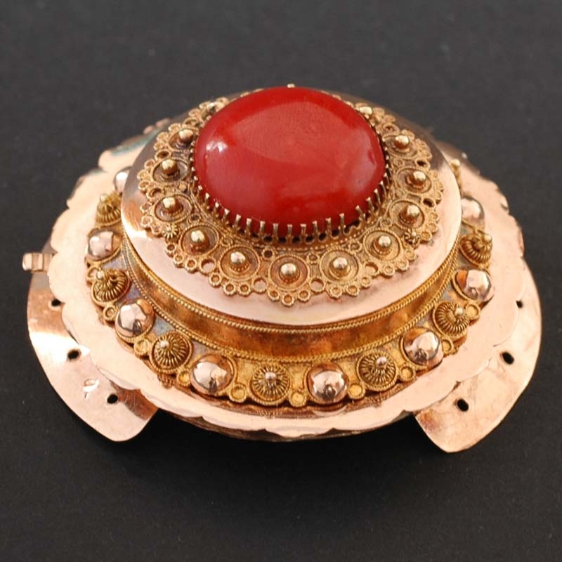 Antique necklace clasp - Rocks and Clocks