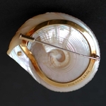 Ruby set shellbrooch Grima - Rocks and Clocks