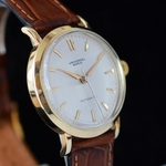 Gold Universal Genève - Rocks and Clocks